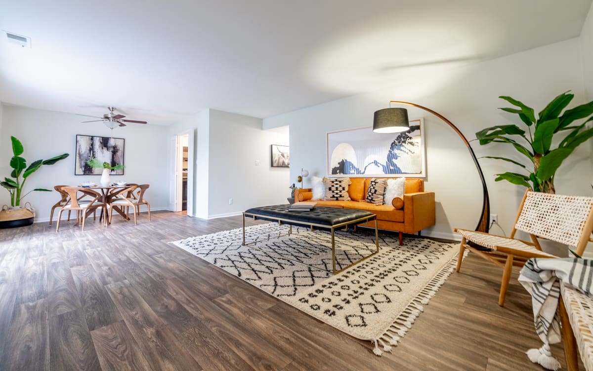 Apartments in Carmel Indiana | Governor Square