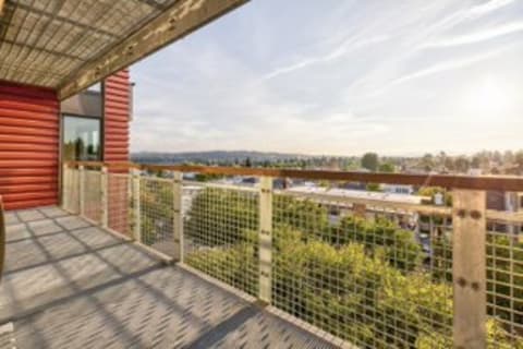 Ballard Lofts | Apartments in Seattle, WA