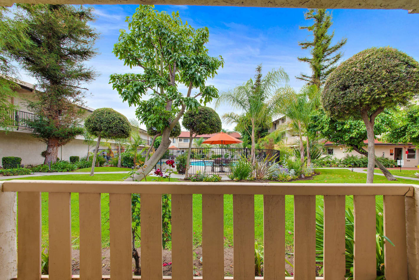 Photos and Video of Villa La Paloma in Reseda, CA
