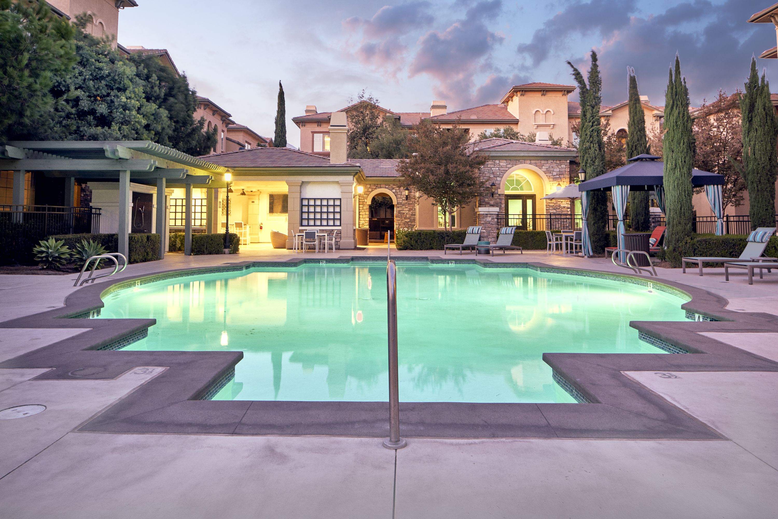 Victoria Arbors Rancho Cucamonga | Apartments in Rancho Cucamonga