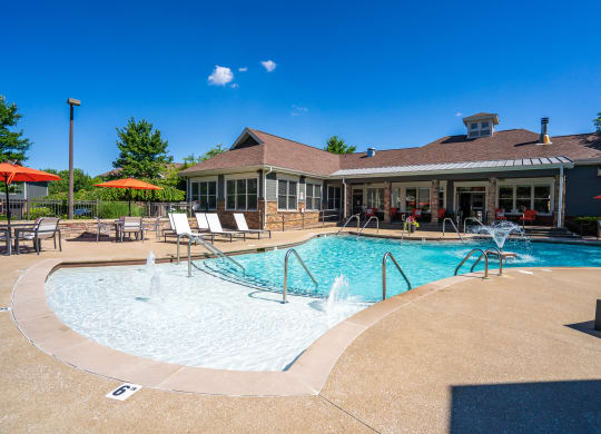 Photos | Fountains at Meadow Wood