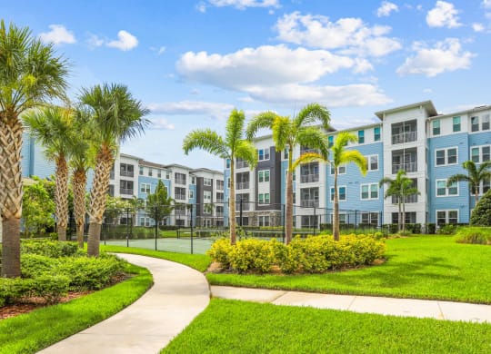 Photo Gallery | Dunedin Commons Apartments in Dunedin, FL
