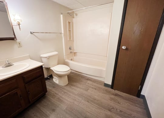 Apartments for Rent in Fort Wright, KY | Devou Village | Photos