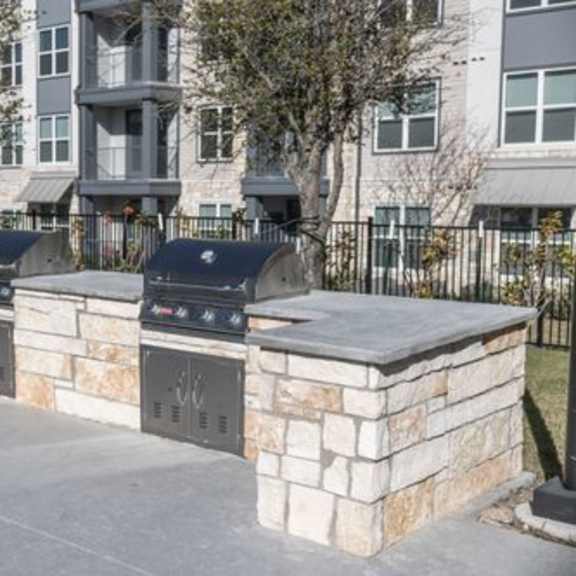 Property details for Enclave on Ross from Sandalwood Management, Inc.