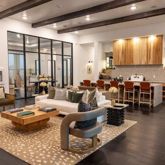 Property details for Enclave on Ross from Sandalwood Management, Inc.