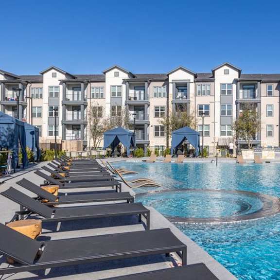 Property details for Enclave on Ross from Sandalwood Management, Inc.