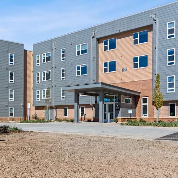 Property details for Milner Commons from Pratum Companies