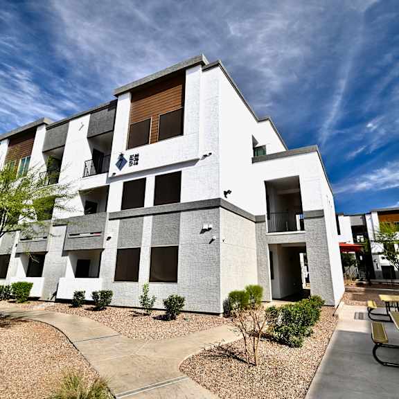 Property details for The Reserve at Thunderbird I from Celtic Property ...