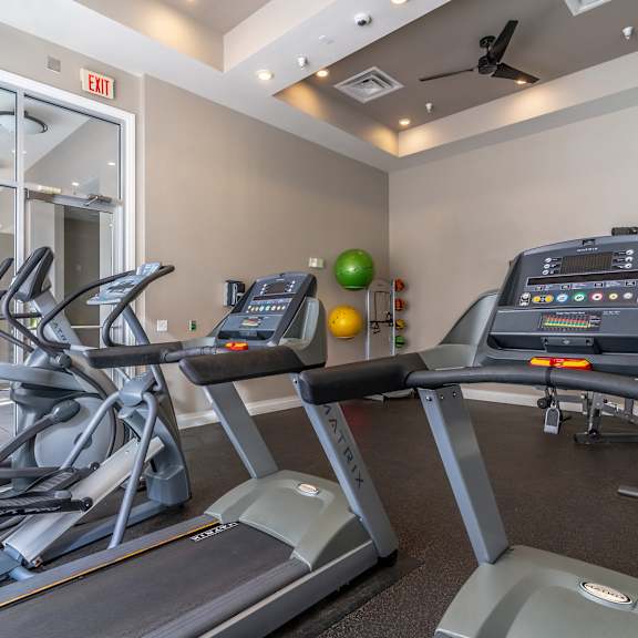 Property details for Lexington Court Apartments from Concord Management