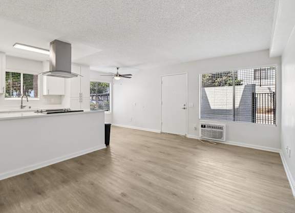 Waterleaf Photo Gallery | Vista, CA Apartments