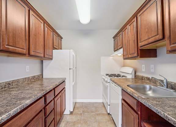 Suitland, MD Apartments for Rent | Andrews Ridge