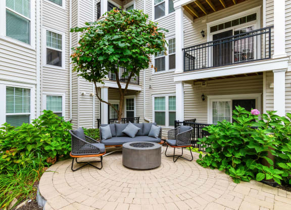 Apartments for Rent in Hempstead, NY | Metro 303