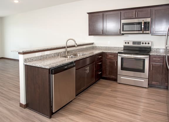 Images Of Our Chaska Apartments | Lake Jonathan Flats