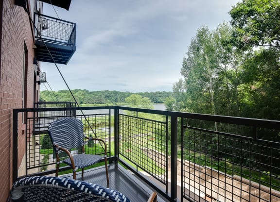 Apartments for Rent in Chaska, MN | Lake Jonathan Flats