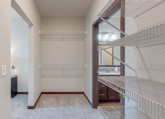 Apartments for Rent in Chaska, MN | Lake Jonathan Flats