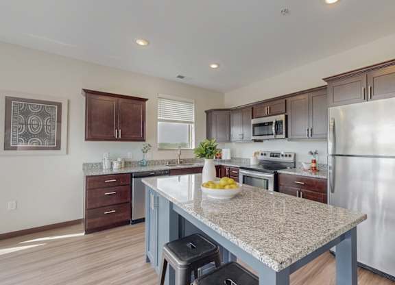 Apartments for Rent in Chaska, MN | Lake Jonathan Flats
