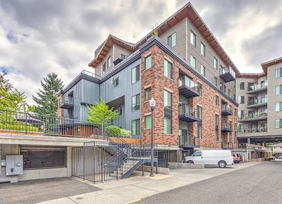 Photos and Video of Redmond Square in Redmond, WA