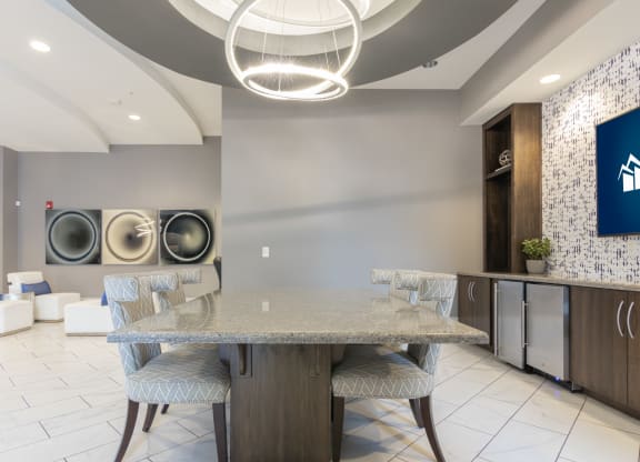 Apartments for Rent in Carmel, IN | Avant Apartments