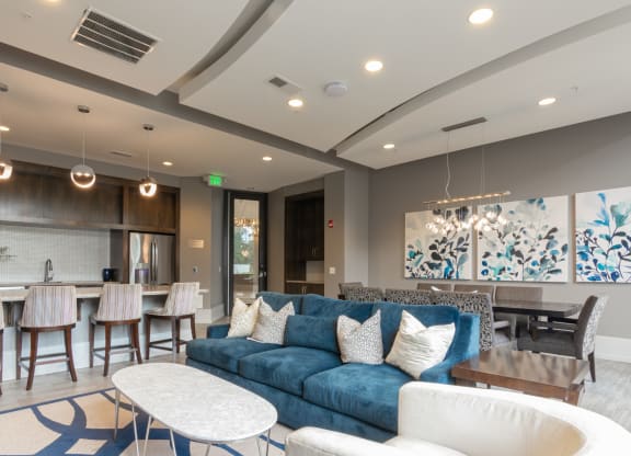 Apartments for Rent in Carmel, IN | Avant Apartments