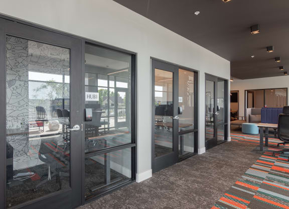 Apartments for Rent in Carmel, IN | Avant Apartments