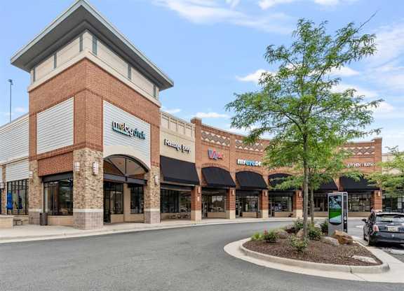 Photos and Video of Lerner Windmill Parc in Dulles, VA