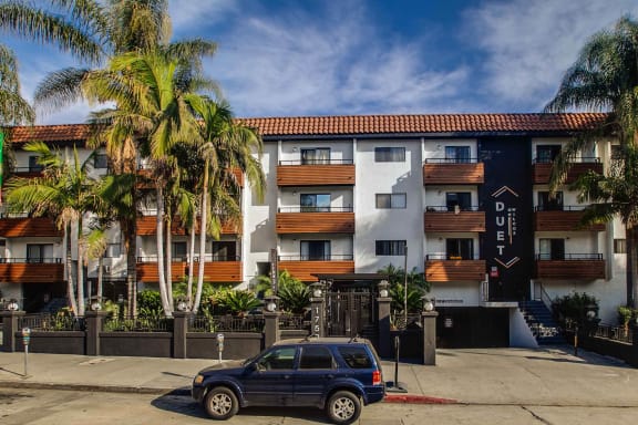 Studio, 1- & 2-Bedroom Apartments in Northridge, CA