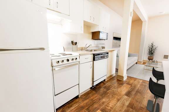 Studio & 1-Bedroom Apartments in First Hill | Union Arms
