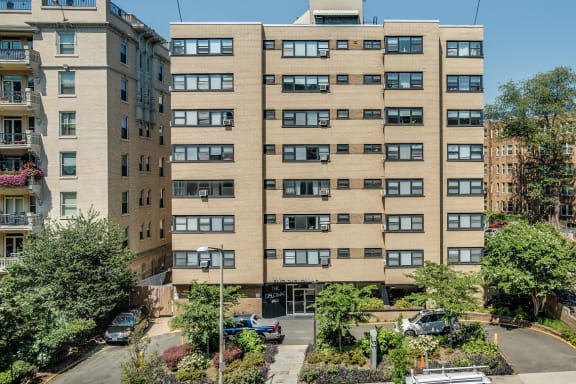 Columbia Heights Rent Controlled Apartments | Highview & Castle Manor