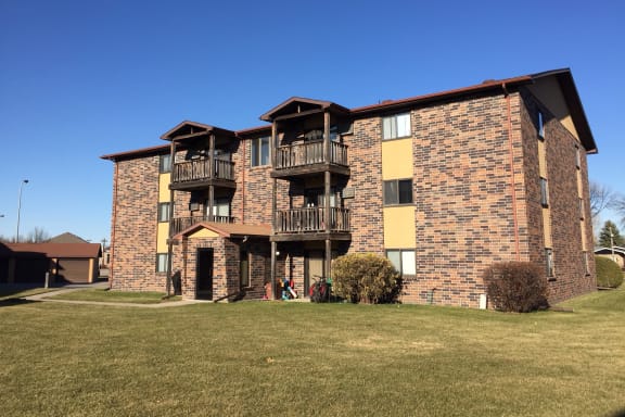 Library Lane | Apartments in Grand Forks, ND