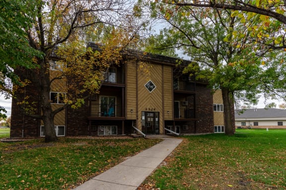 Library Lane | Apartments in Grand Forks, ND