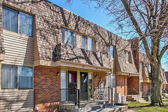 Northwest Omaha Apartments | Maple Ridge