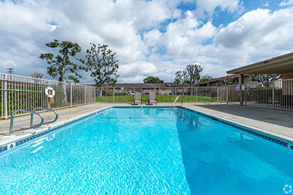 Apartments in Commerce, CA | Del Rio Apts | Home