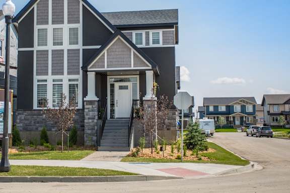 Deveraux Apartment Communities | Regina