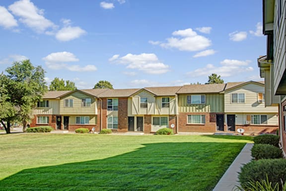 Windtree Apartments in Garden Ranch - 2530 Paragon Dr | Colorado ...