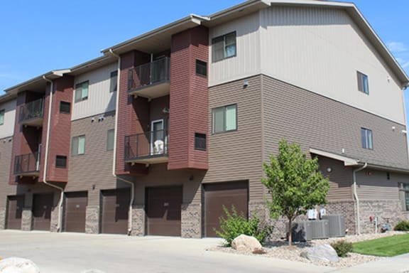 Dakota Ridge Apartments | Apartments in Williston, ND | Weidner