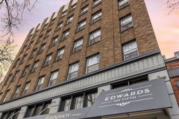 Studio & 1-Bedroom Apartments in First Hill | Union Arms
