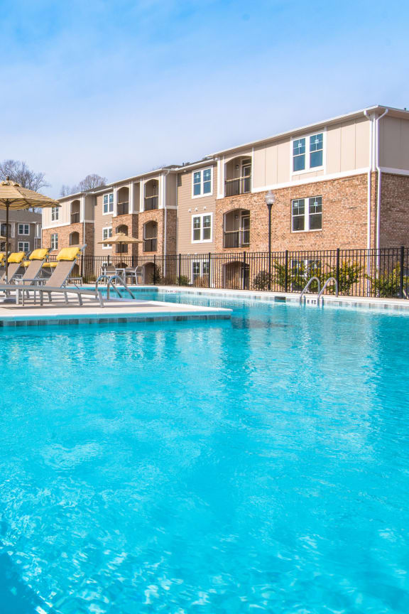 Comet Bermuda Run | Apartments in Bermuda Run, NC