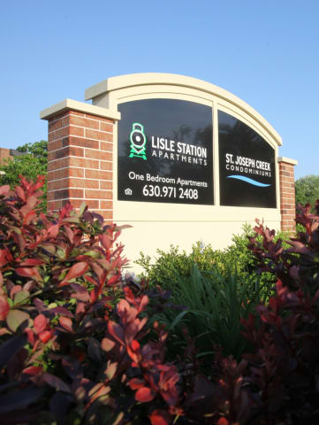 Lisle Station Apartments | Apartments in Lisle, IL