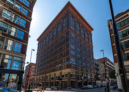 Downtown Cincinnati Apartments| Textile Apartments