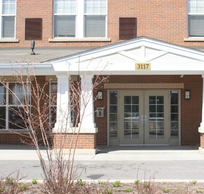 Senior Living at Renaissance Place Apartments | Apartments in St. Louis, MO