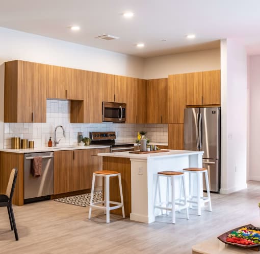 Neon Local Apartments | Denver for Rent | Apartments South Broadway