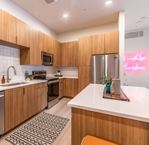 Neon Local Apartments | Denver for Rent | Apartments South Broadway