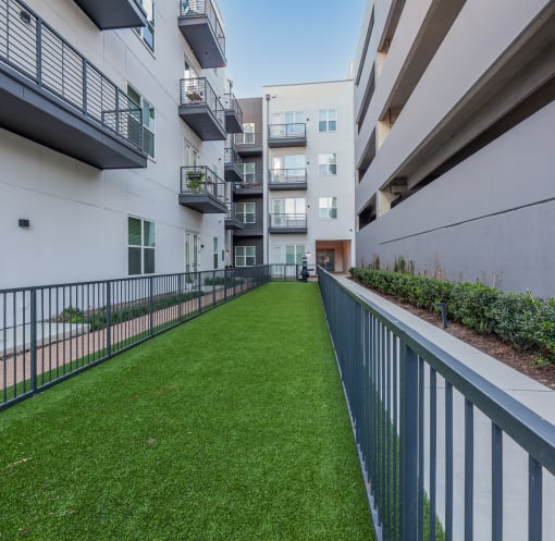 Old East Dallas, TX, Apartments | 4600 Ross | Photo Gallery