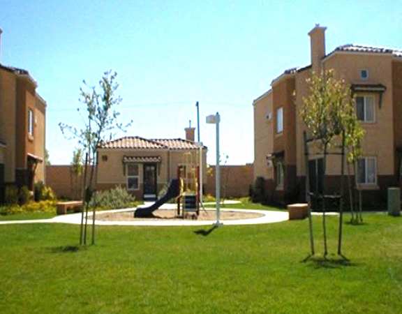 Westgate Courtyards | Apartments in Santa Maria, CA