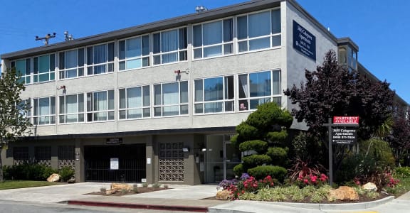 Colegrove Apartments | Apartments in San Mateo, CA
