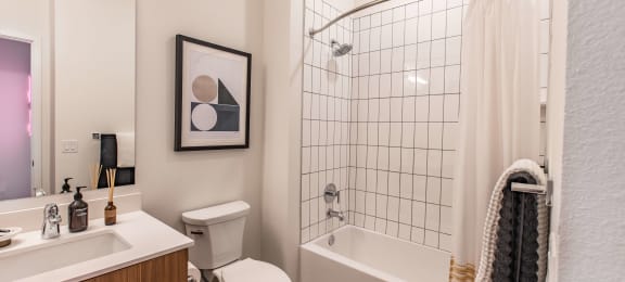 Neon Local Apartments | Denver for Rent | Apartments South Broadway