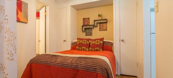 Photos and Video of Chase Crossing Apartments in Dallas, TX