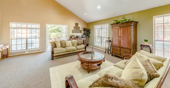 Bandera Crossing | Apartments in San Antonio, TX