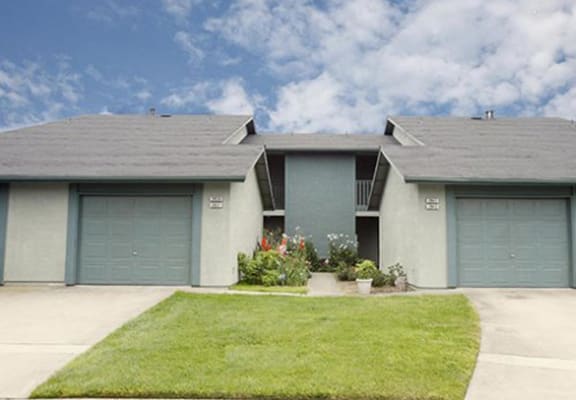 Abrams Park Apartments in Bay Area, CA