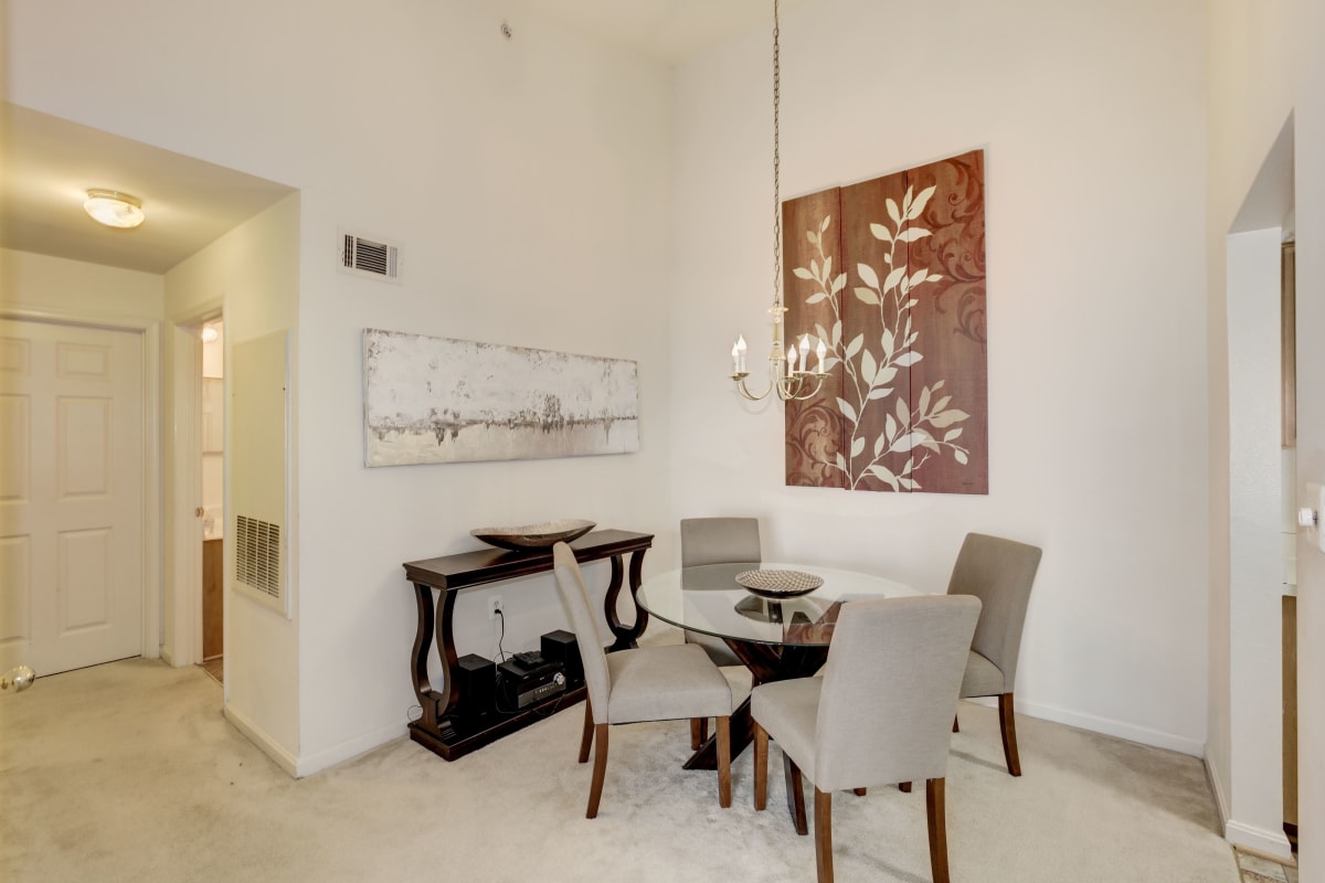 Springfield Apartments for Rent | Springfield Crossing